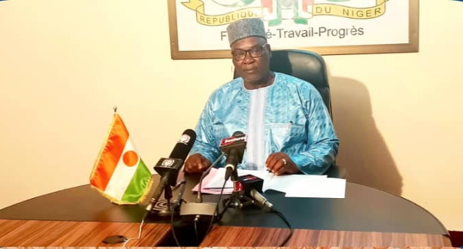 Libération des détenus civils et militaires: face à la polémique, le ...